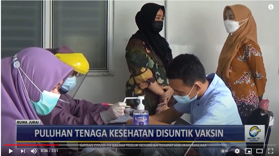 Puluhan Tenaga Kesehatan Disuntik Vaksin - Sumatra Inspirasi Indonesia
